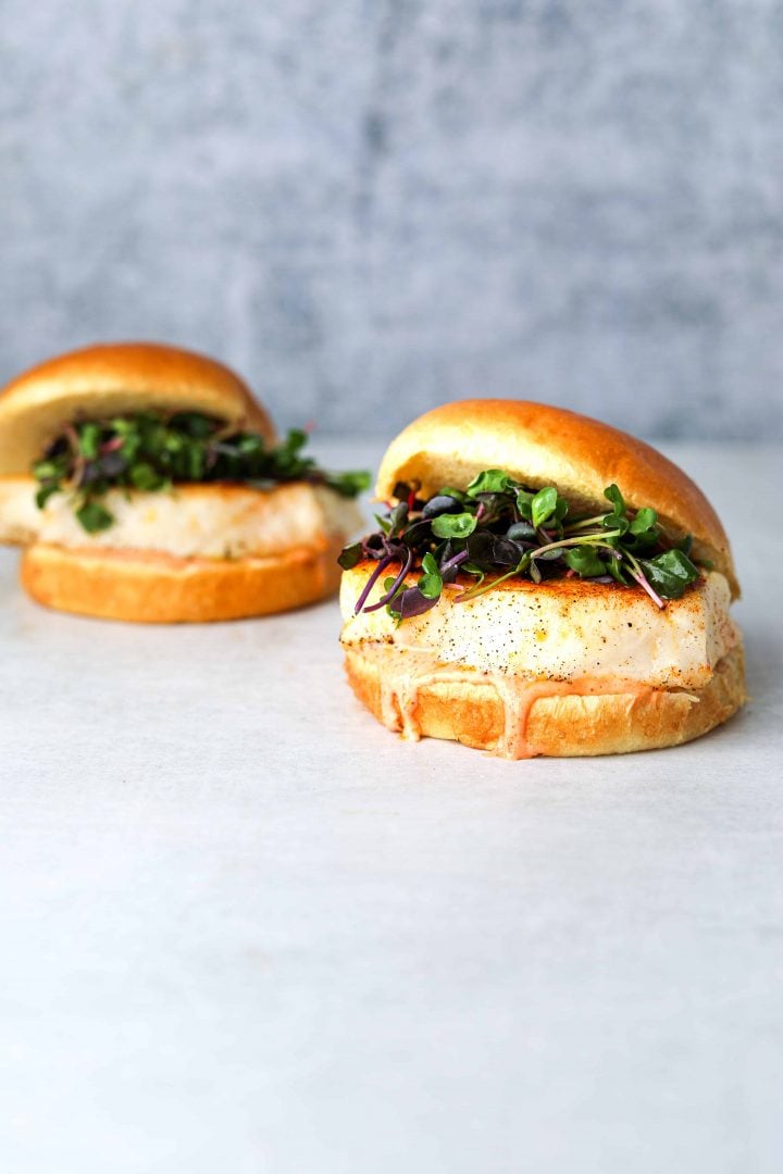 Halibut Burgers with Spicy Sriracha Aioli - Craving California