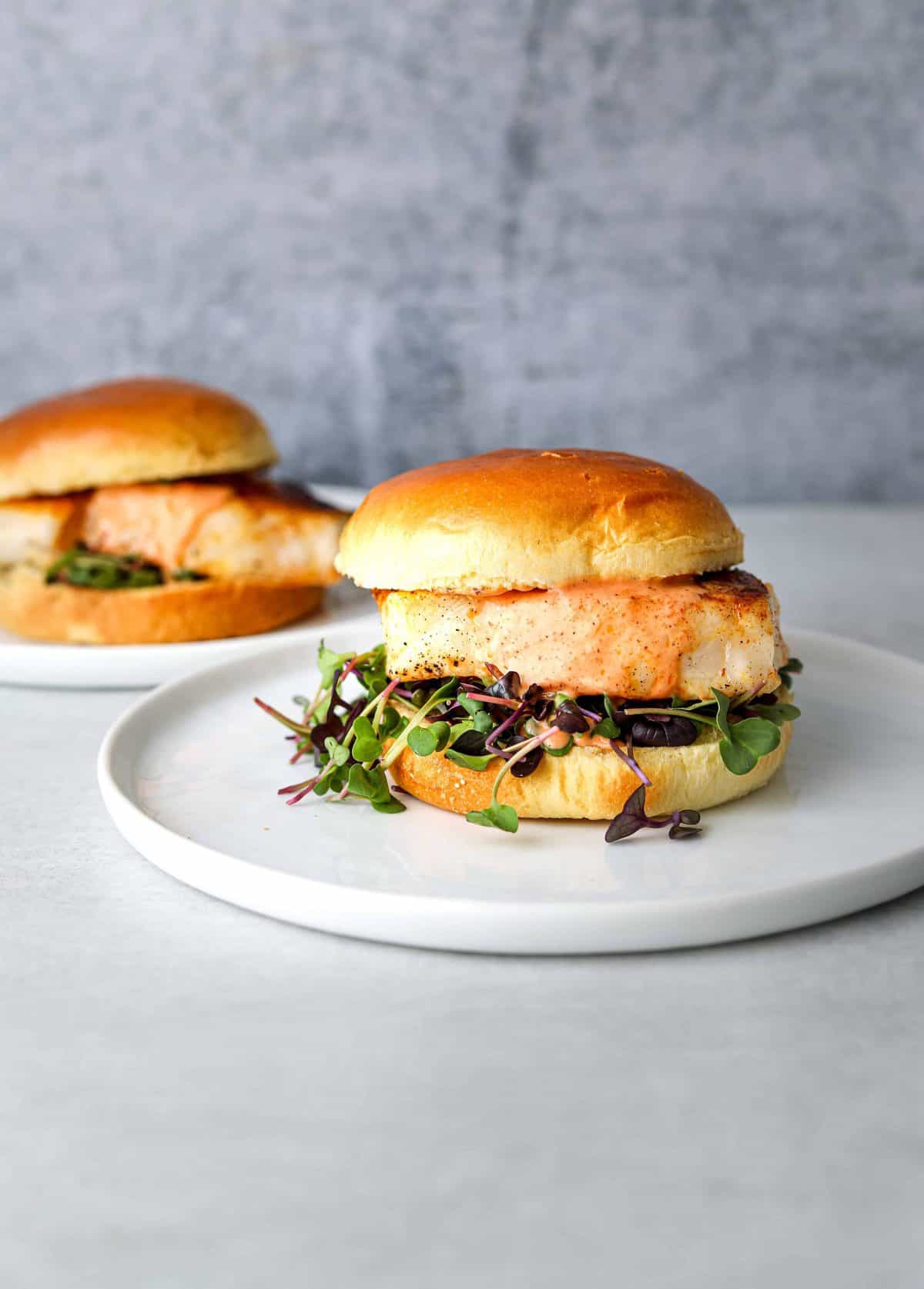 Halibut Burgers with Spicy Sriracha Aioli - Craving California
